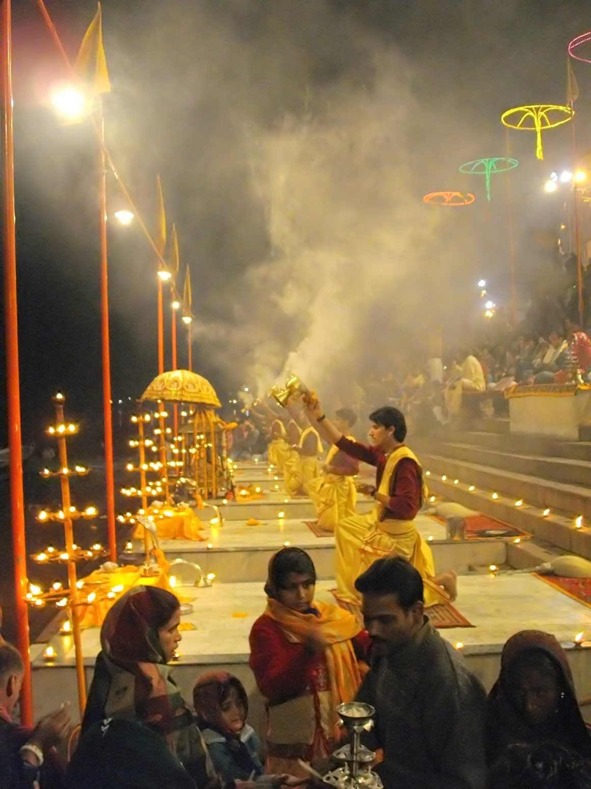 🪔Dev Diwali in Varanasi 2023: Date, Significance, Celebrations | Leverage Edu