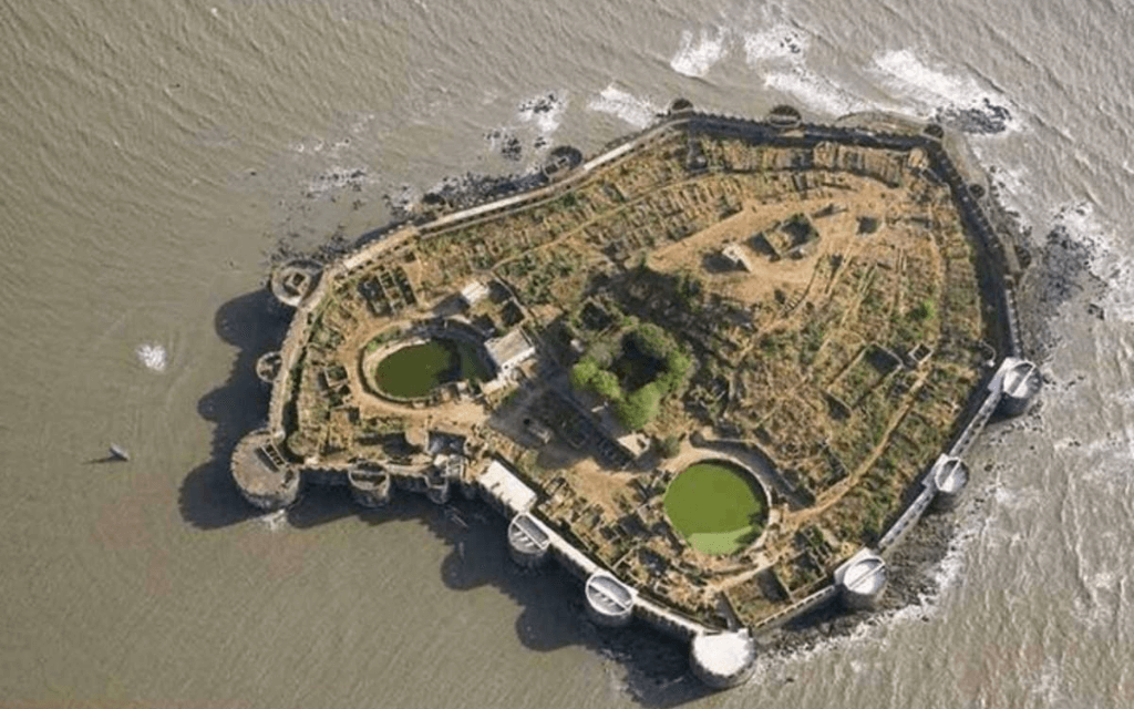 Janjira Fort History: Features, Facts, Timings & More